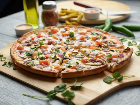 Detroit-Style Pizza vs. Chicago Pizza: A Flavorful Showdown